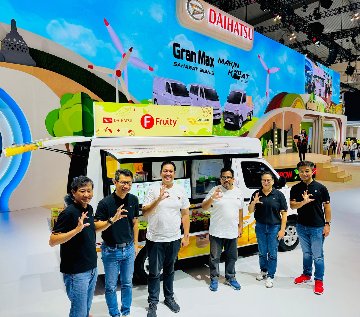 Daihatsu Gran Max Tumbuh Kembangkan Sahabat Bisnis di GIIAS 2024 - GetPost.id
