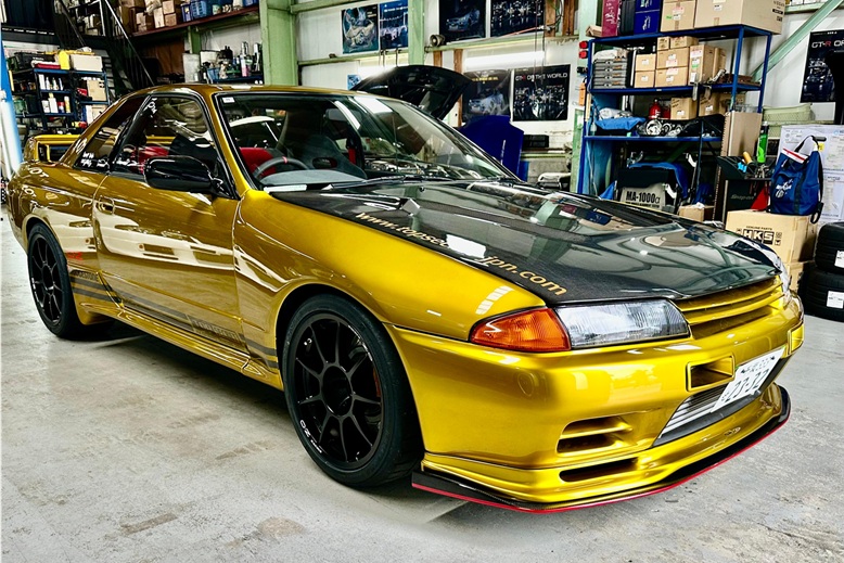 R32 Besutan Legenda Tuner Smokey Debut Global di IMX 2025 - GetPost.id